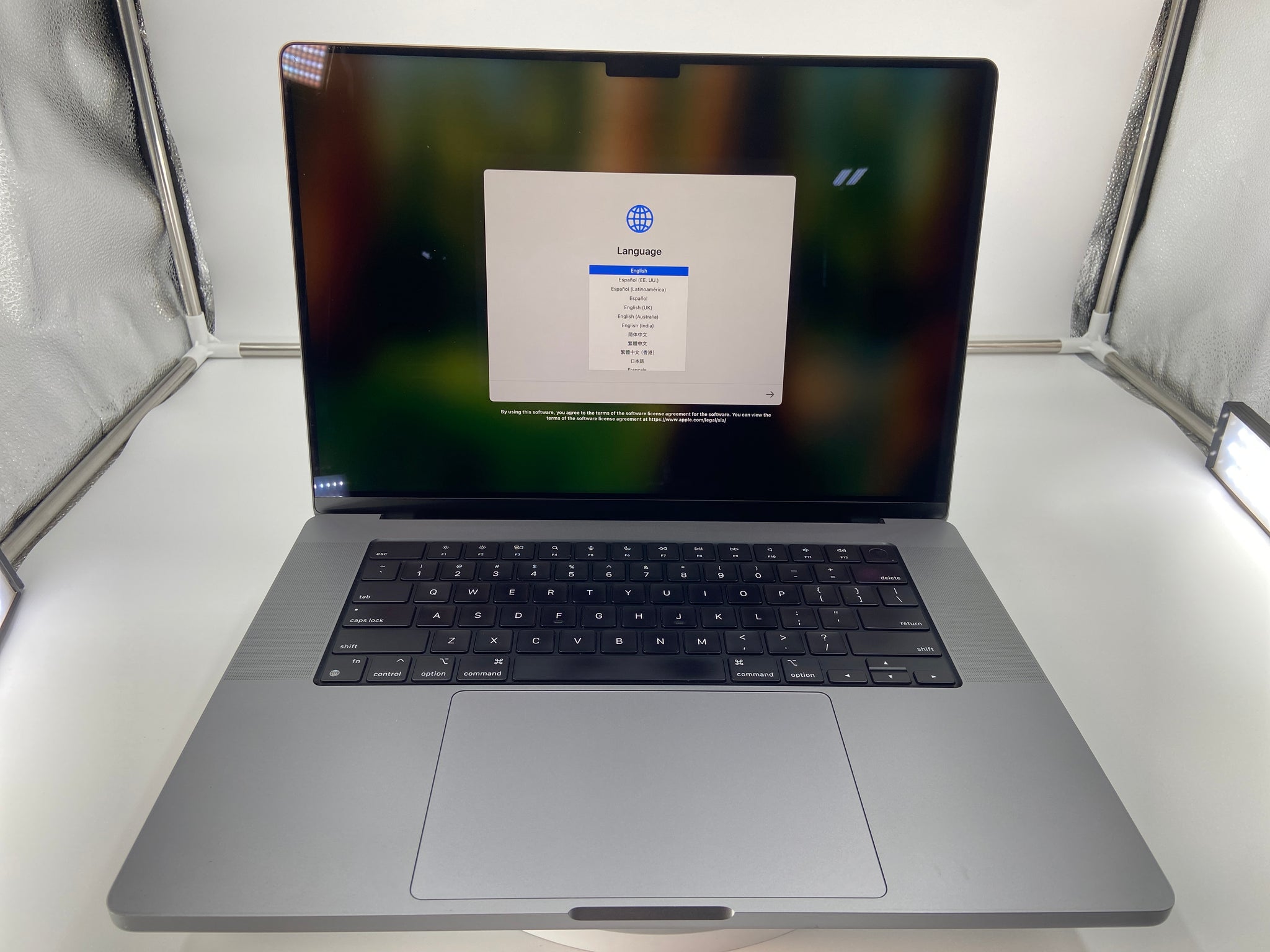 3R Technology Online Store: Used laptops, Macbooks, Desktops, more